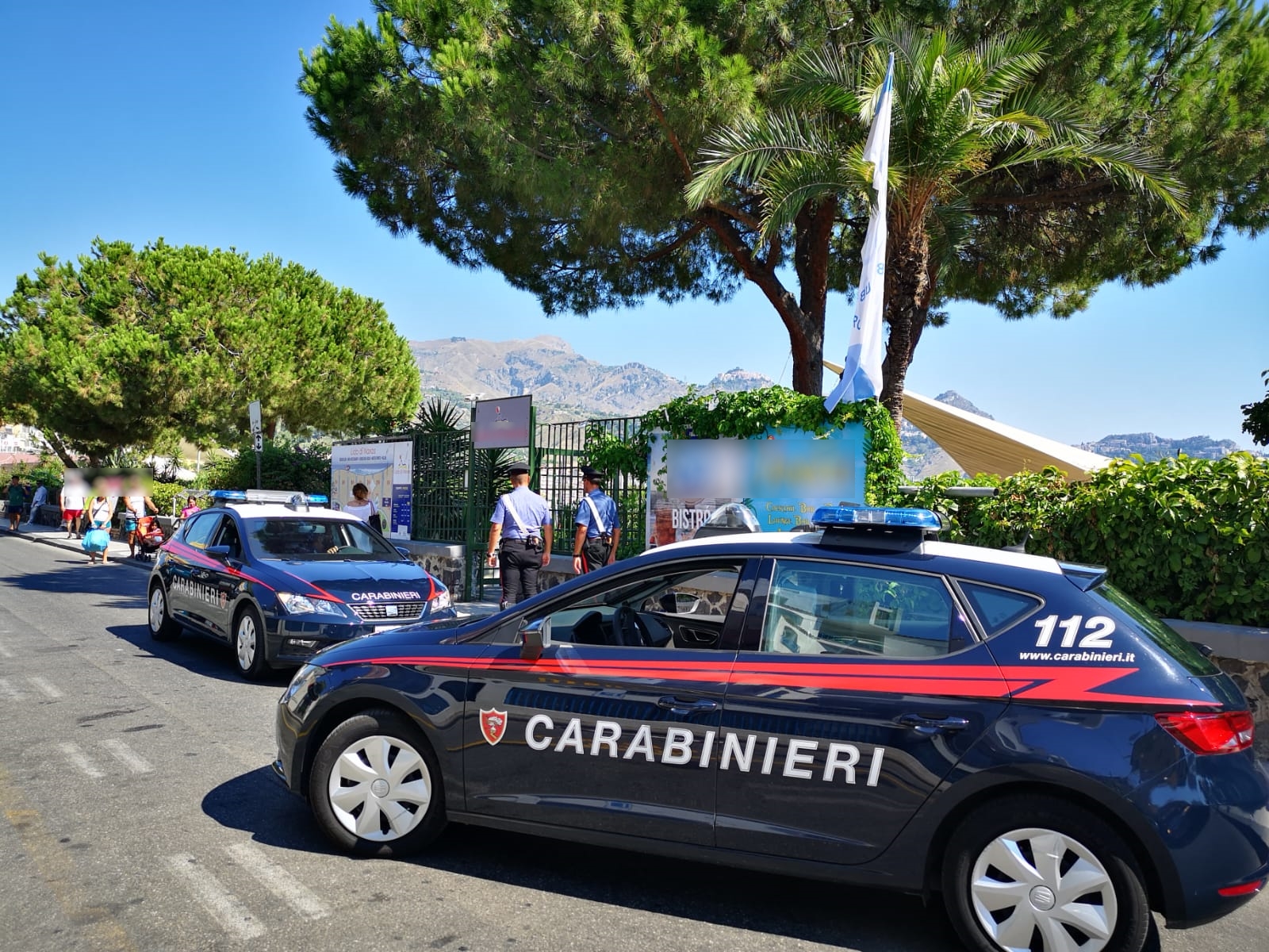 Rubano in spiaggia, due minori smascherati dai carabinieri - Messina Oggi