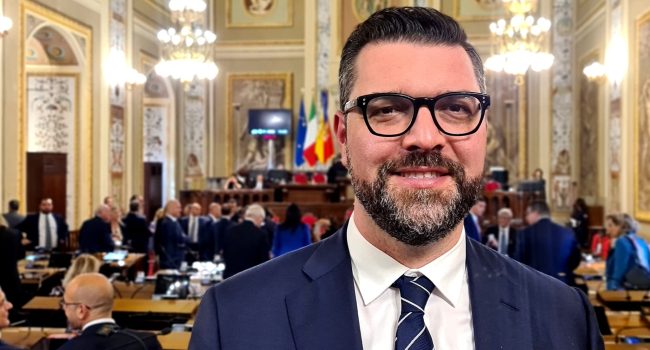De Luca: "Bene posti fissi polizia negli ospedali" - Messina Oggi